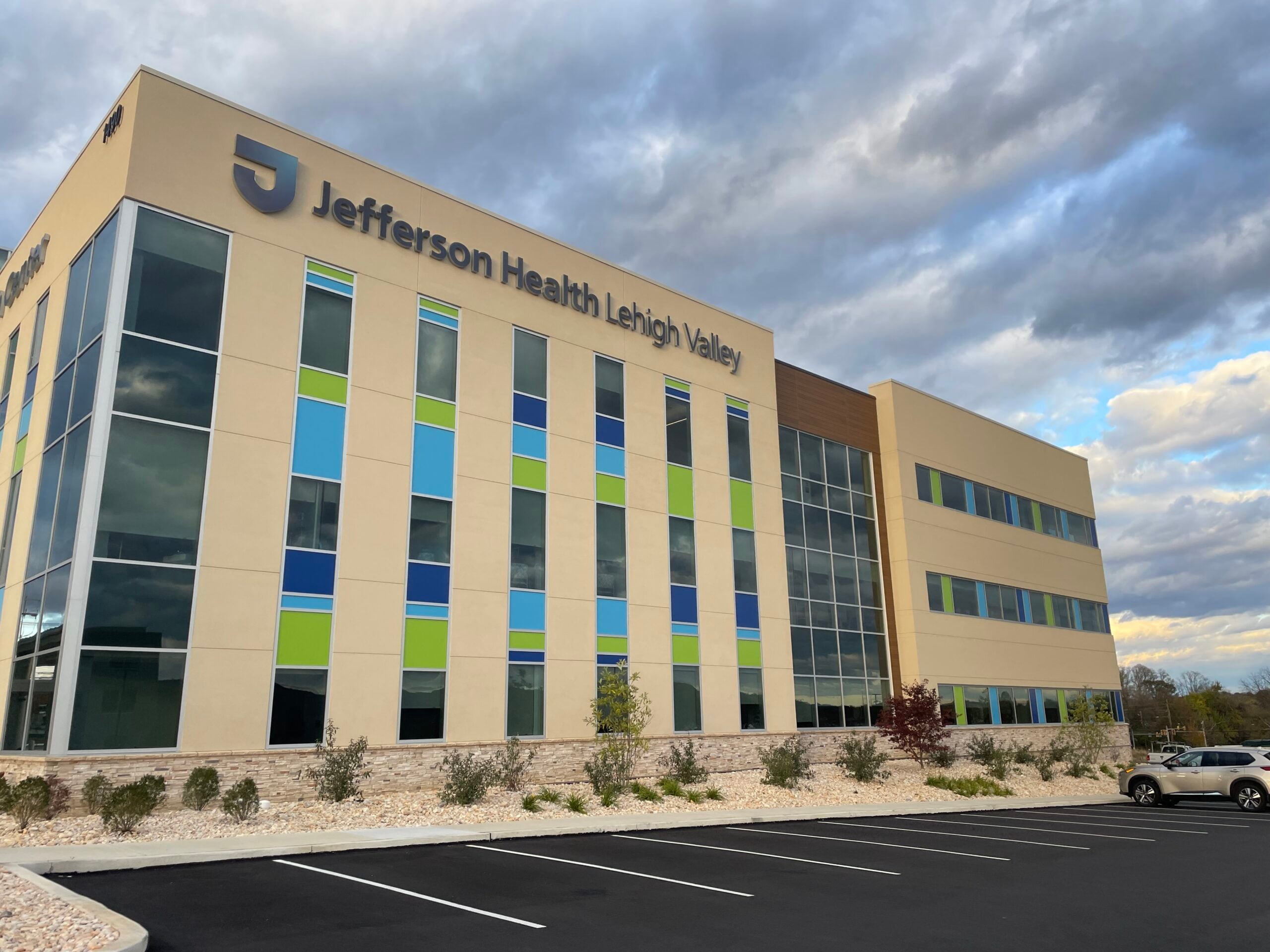 Jefferson Health sued for alleged WARN Act violations, illegal layoffs